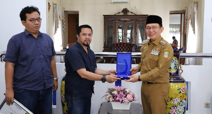 Terima Penghargaan MetroNesia Award, Dani Ramdan: Jadi Motivasi ...